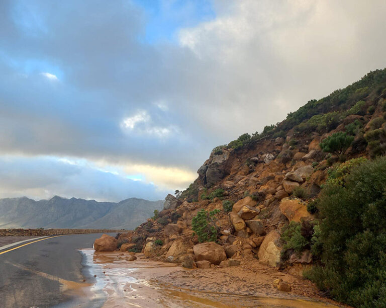 R44 Clarence Drive Road Status: Flood Update 01.06.2023R - Overstrand ...