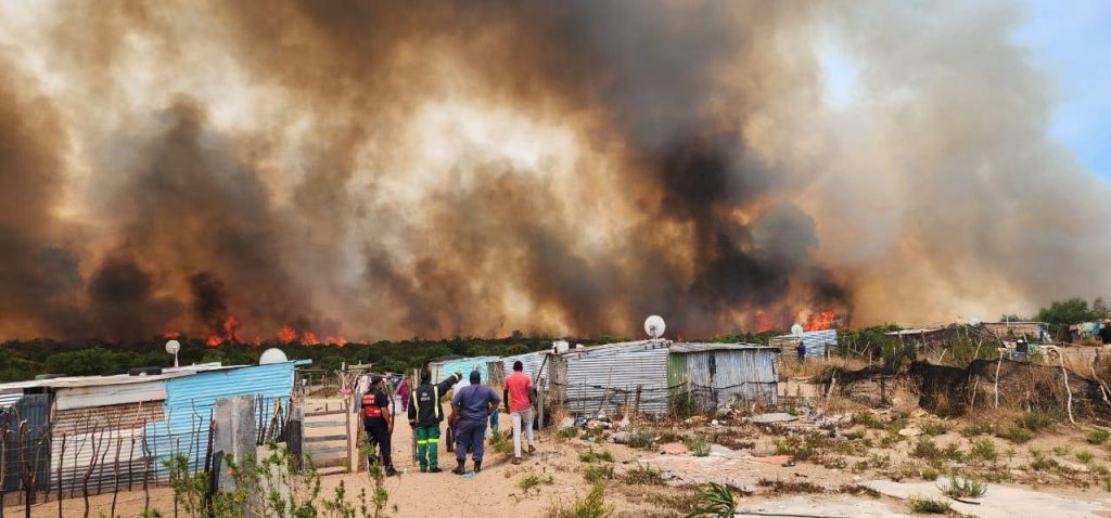 OVERSTRAND FIRE UPDATE: PEARLY BEACH & STANFORD FIRES (09 January 2026 ...